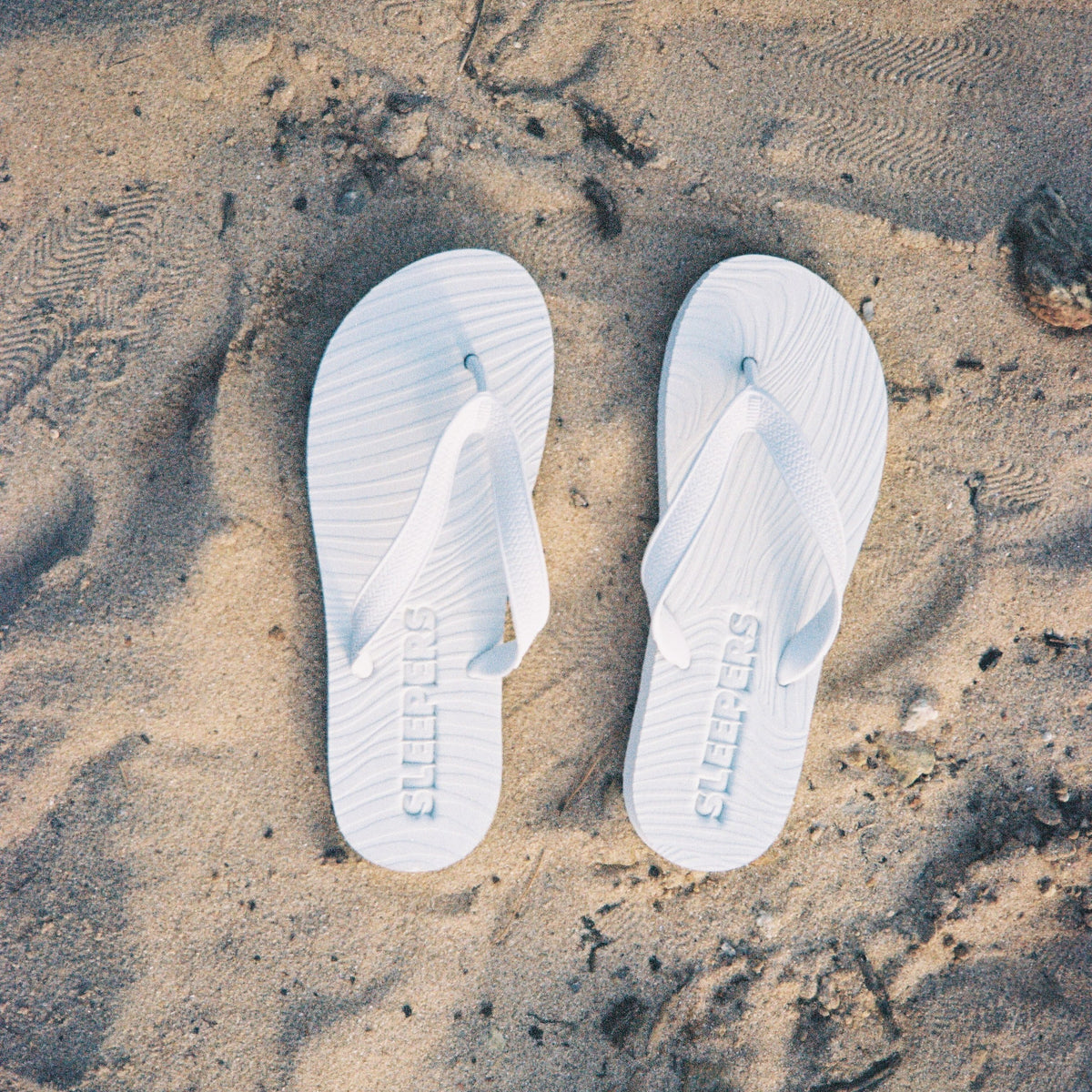 Sleepers Flip Flops Slim Wide Strap White – SLEEPERS